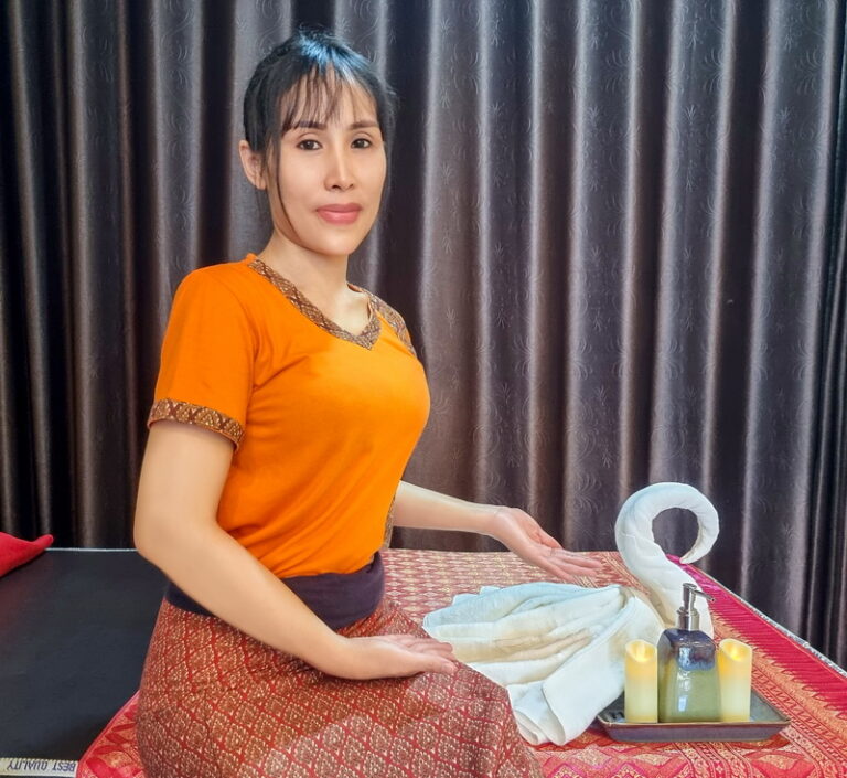 Buriram Raised Oil Massage Table Buriram Massage
